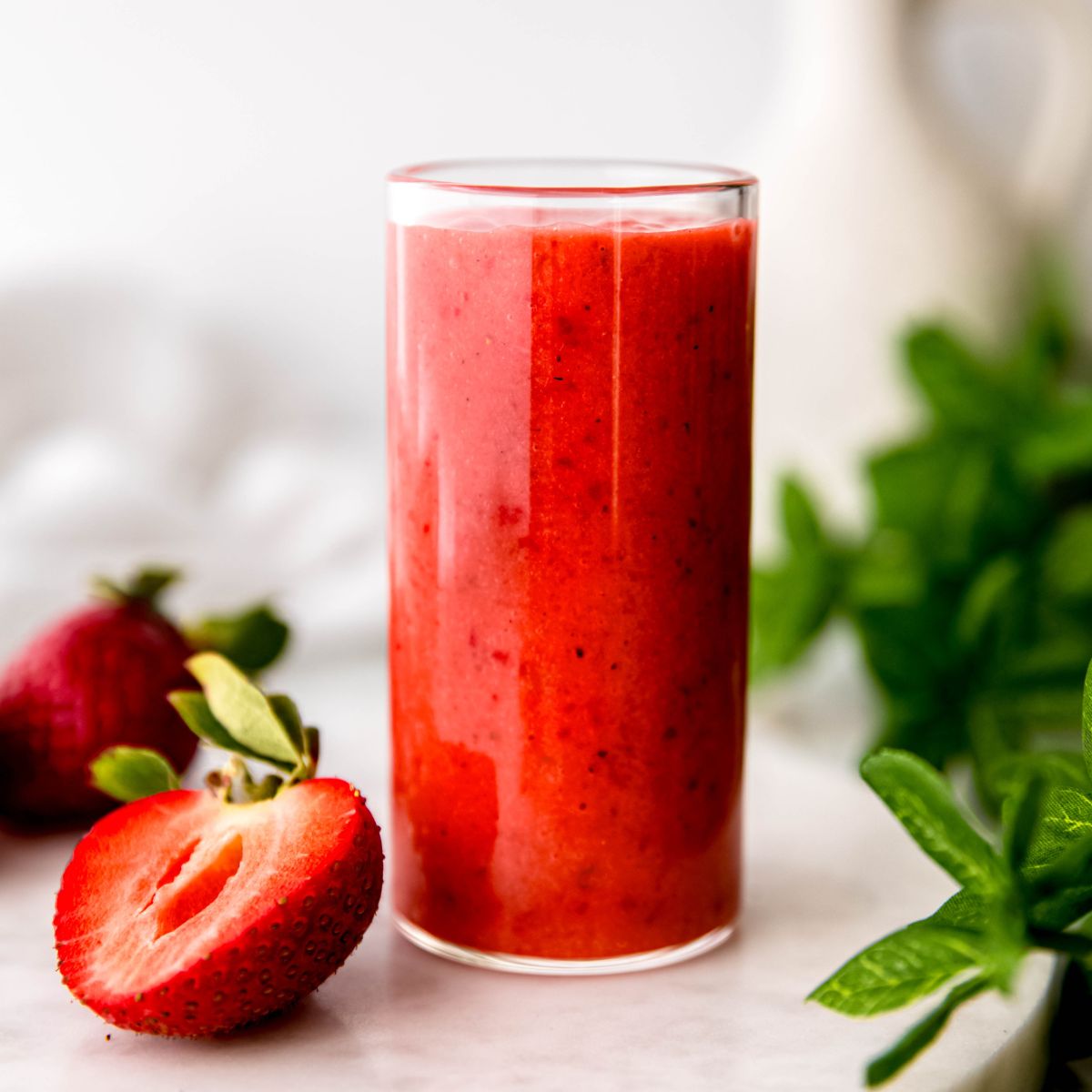 Easy Strawberry Vinaigrette Dressing - The Oregon Dietitian